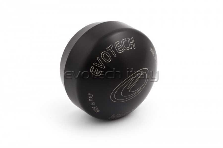 Derlyn spare plug