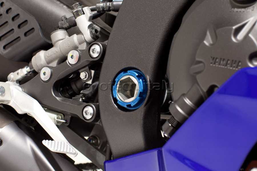 Ecrou M32 x 1,5 (axe de bras oscillant)